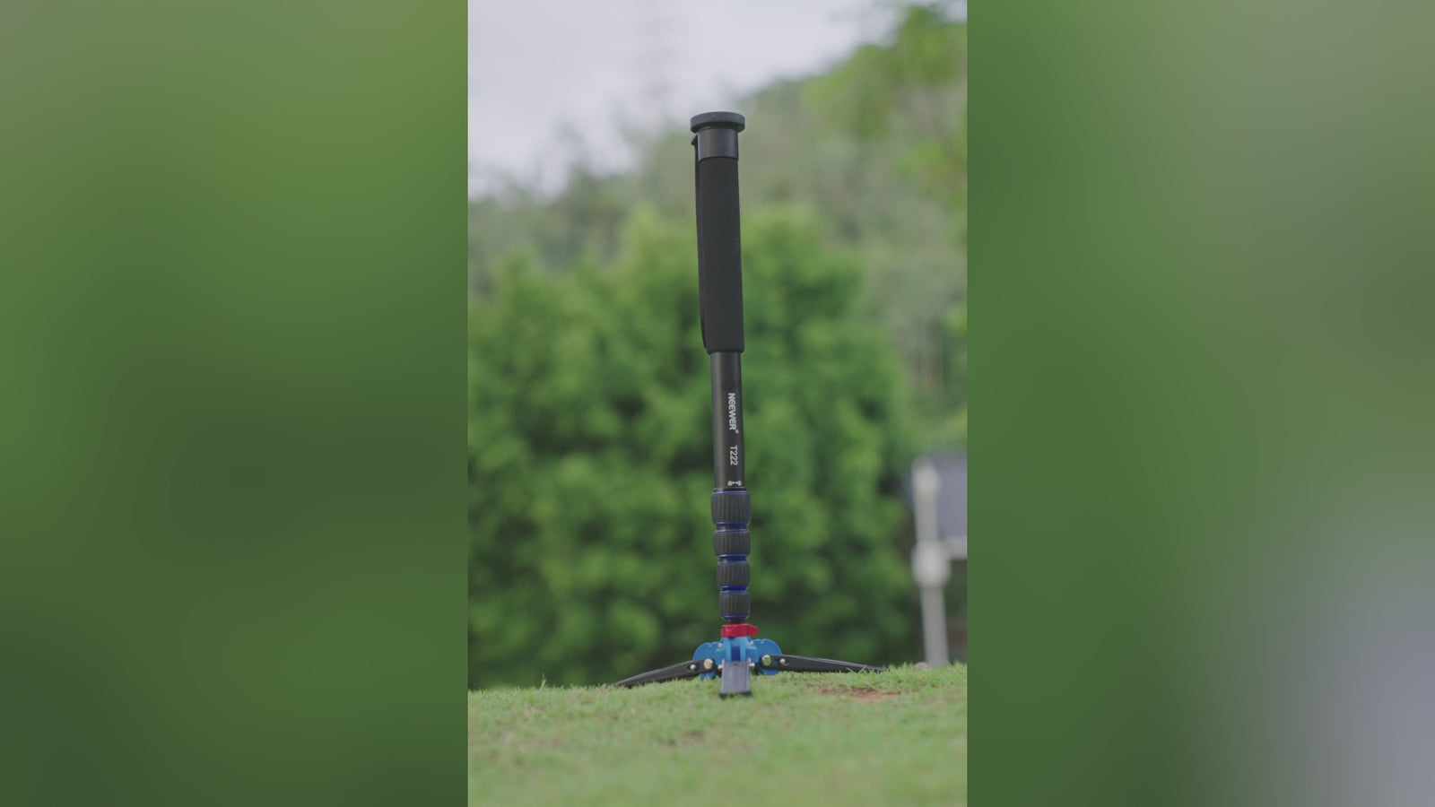 NEEWER Extendable Camera Monopod with Tripod Support Base